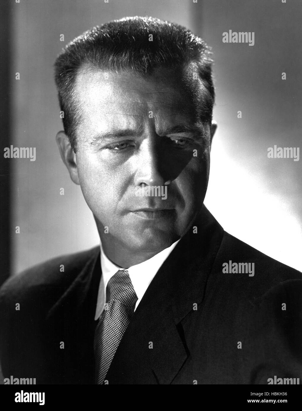CORNERED, Dick Powell, 1945 Stock Photo - Alamy