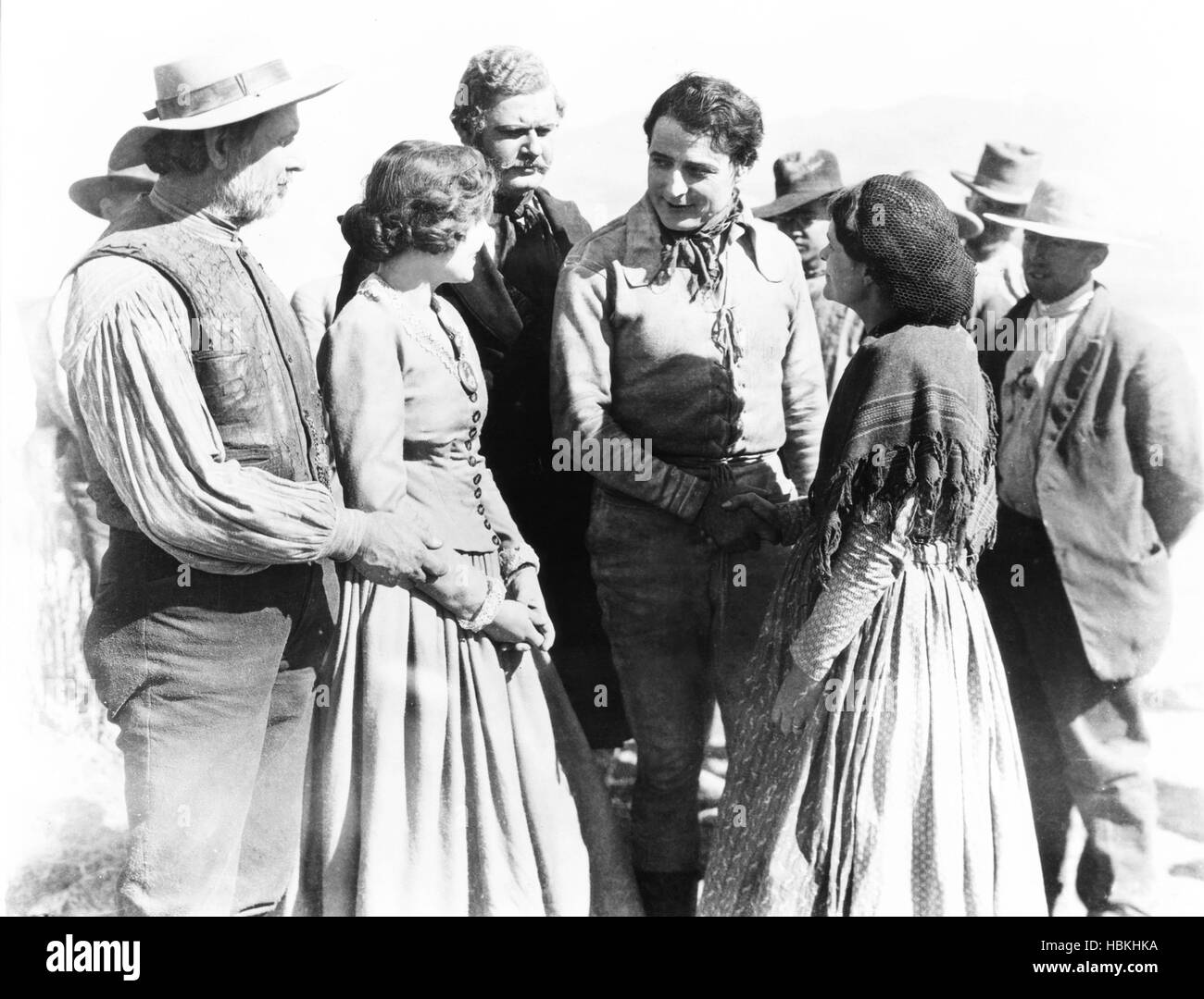 THE COVERED WAGON, from left: Charles Ogle, Lois Wilson, Alan Hale, J ...