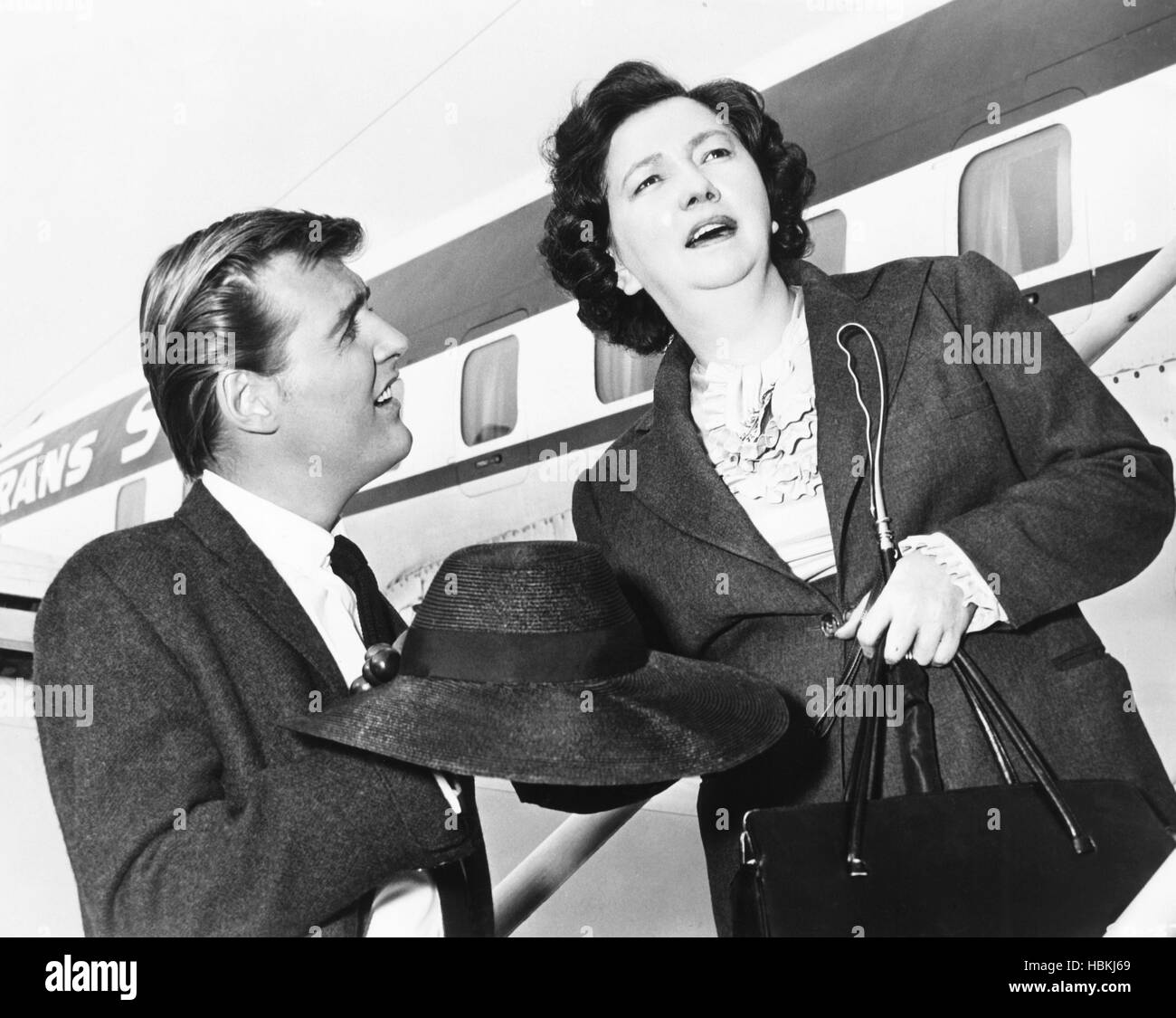 THE CROWDED SKY, from left: Tom Gilson, Patsy Kelly, 1960 Stock Photo ...