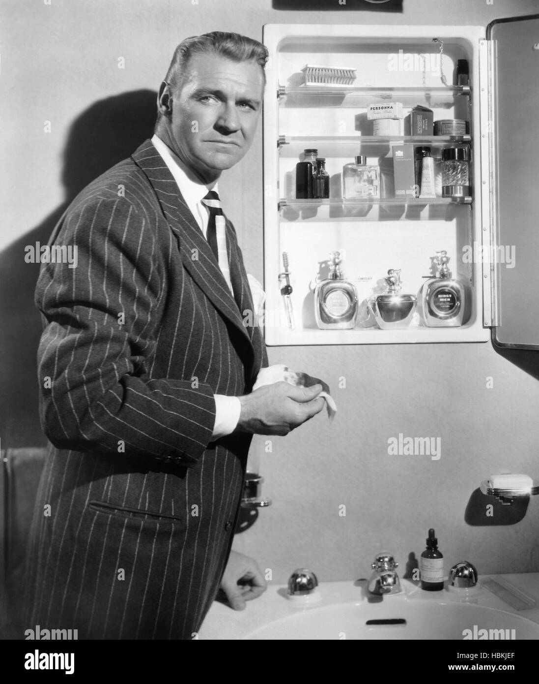 THE CROOKED WAY, Sonny Tufts, 1949 Stock Photo - Alamy