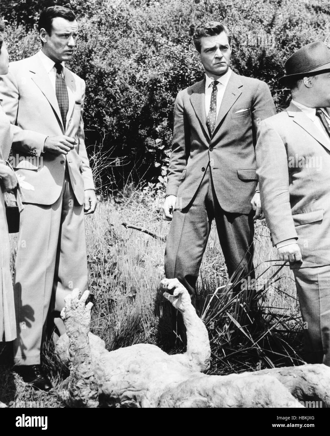 CURSE OF THE FACELESS MAN, from left, Richard Anderson, Jan Arvan, Bob ...