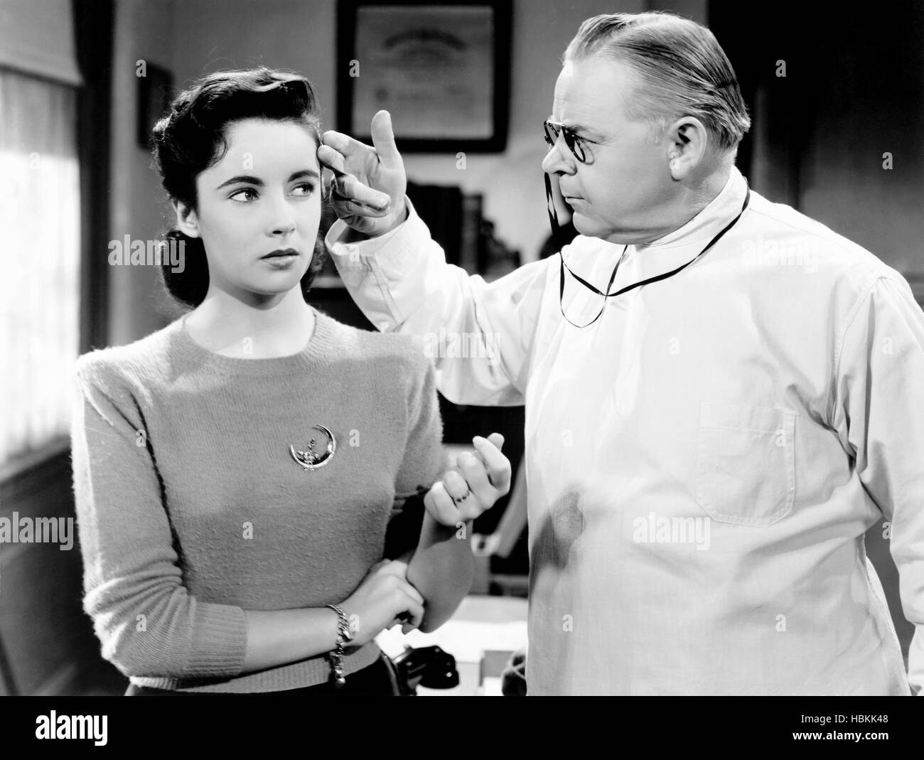 CYNTHIA, from left, Elizabeth Taylor, Gene Lockhart, 1947 Stock Photo ...