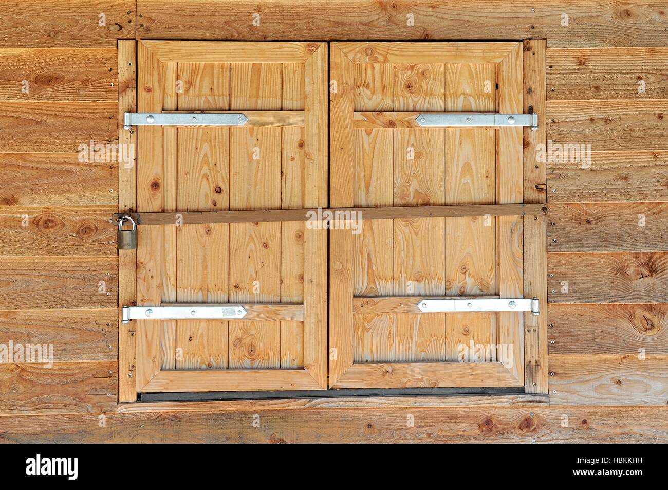 window shutter closed Stock Photo - Alamy