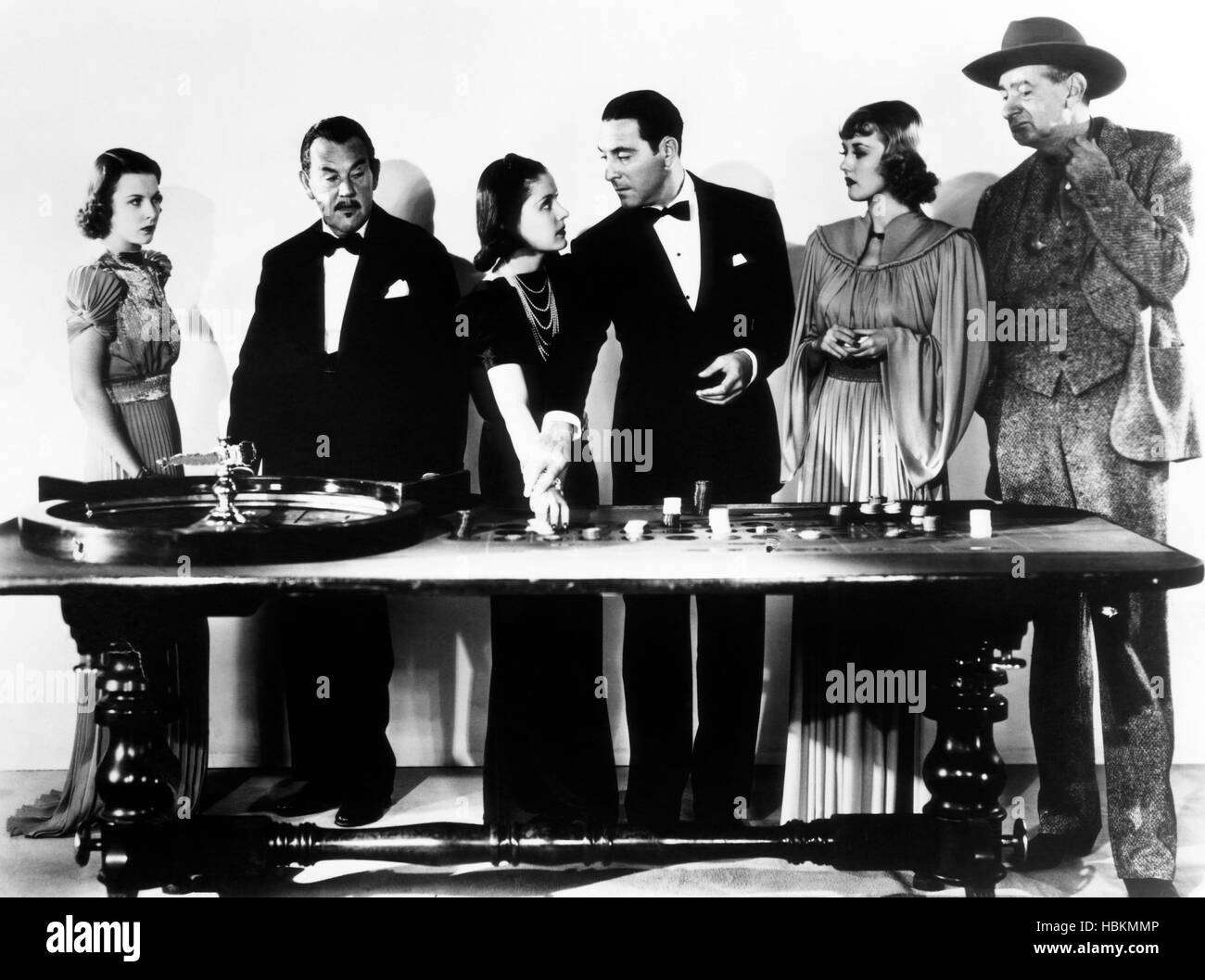 CHARLIE CHAN IN RENO, from left, Kay Linaker, Sidney Toler, Phyllis ...
