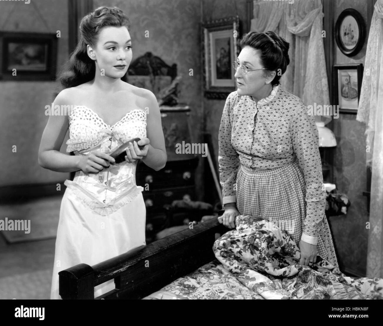 CHEYENNE, (aka THE WYOMING KID), l-r: Jane Wyman, Anne O'Neal, 1947 ...