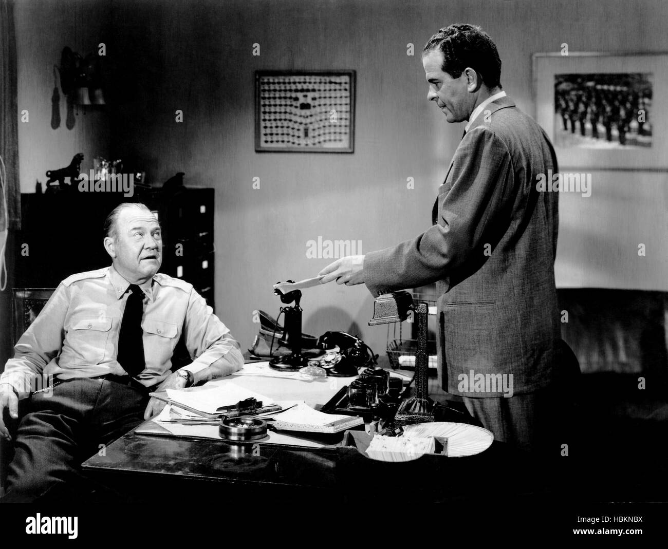 CHAIN GANG, from left, Emory Parnell, Douglas Kennedy, 1950 Stock Photo ...