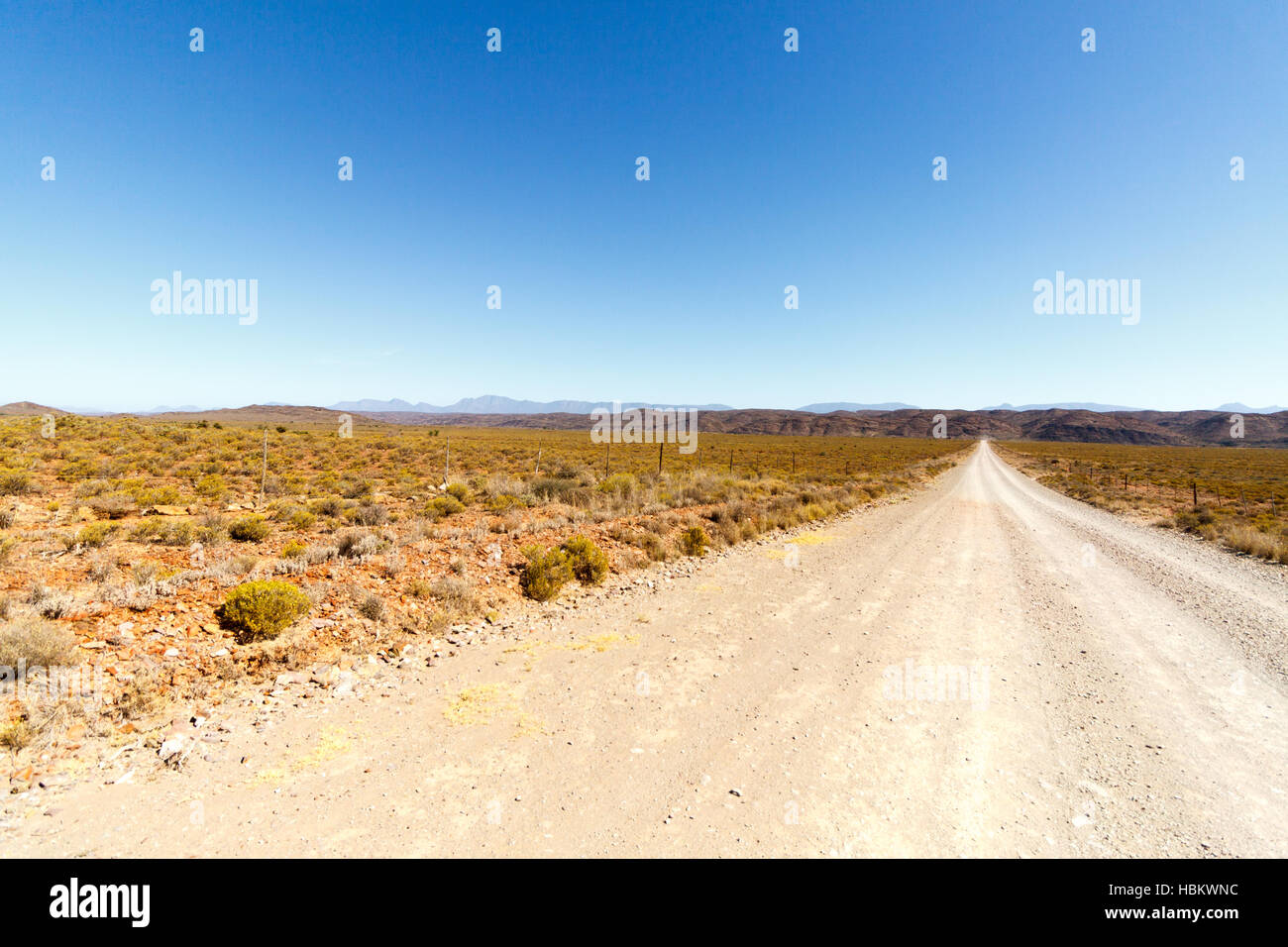End road sign dirt road hi-res stock photography and images - Alamy