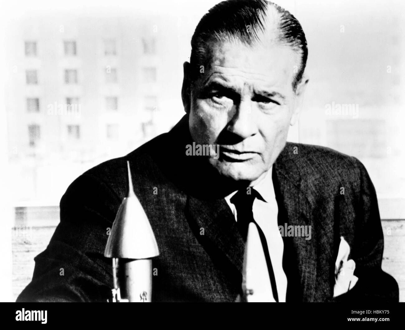 THE CRAWLING HAND, Richard Arlen, 1963 Stock Photo - Alamy