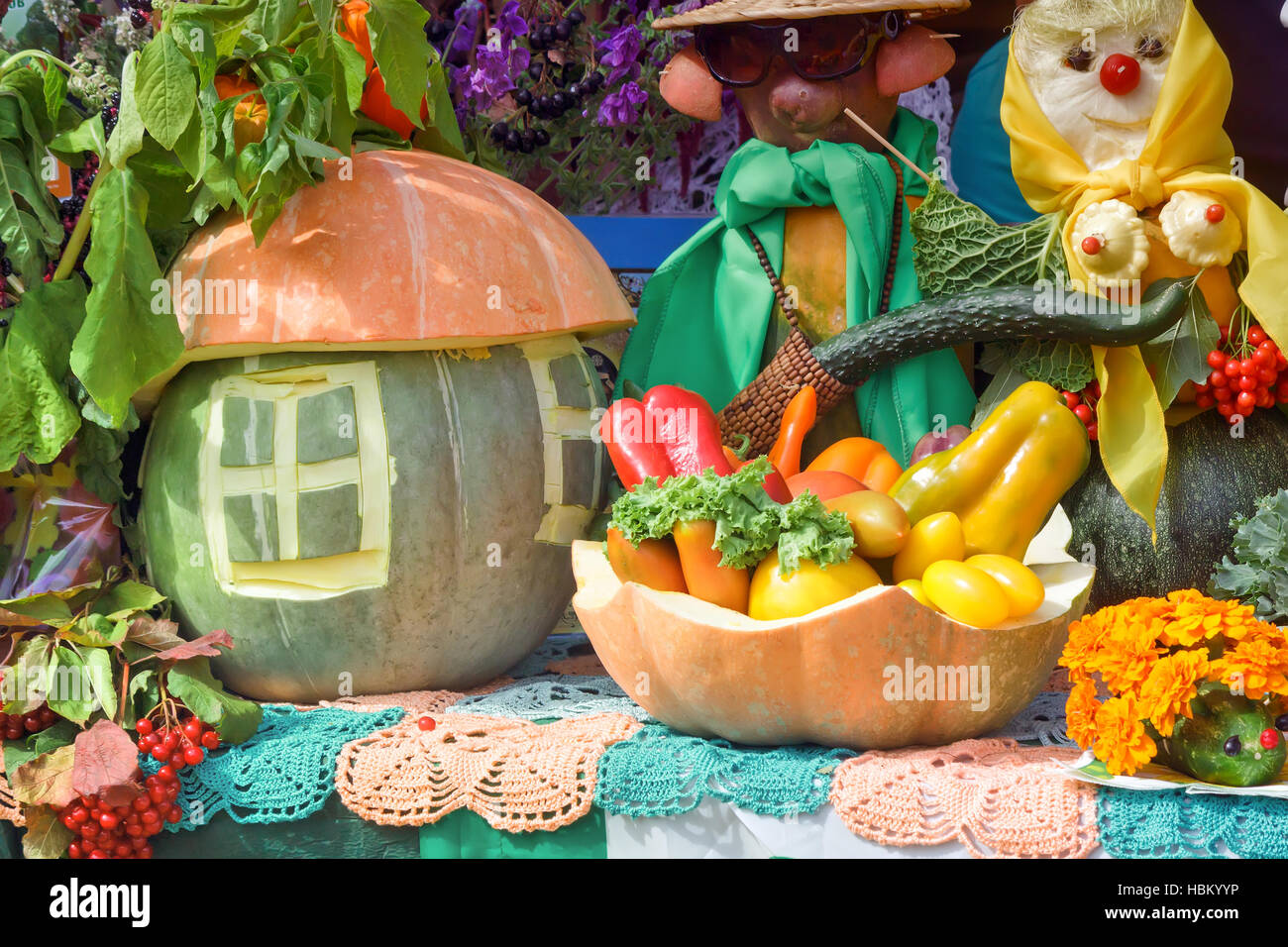 Vegetable harvest is sold at the fair Stock Photo - Alamy