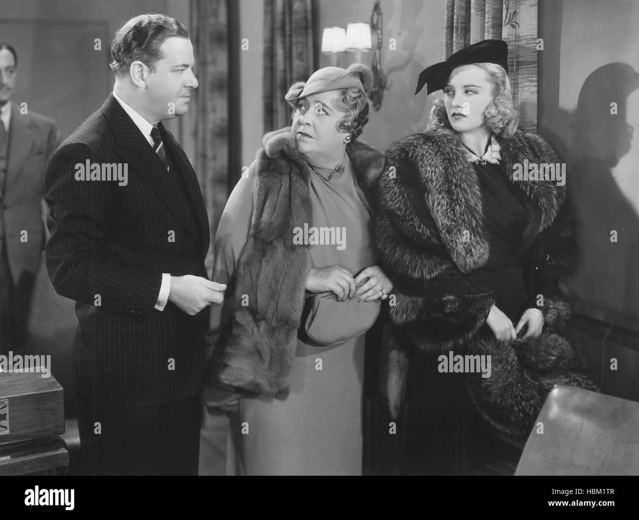 DANGEROUSLY YOURS, from left: Alan Dinehart, Jane Darwell, Phyllis ...