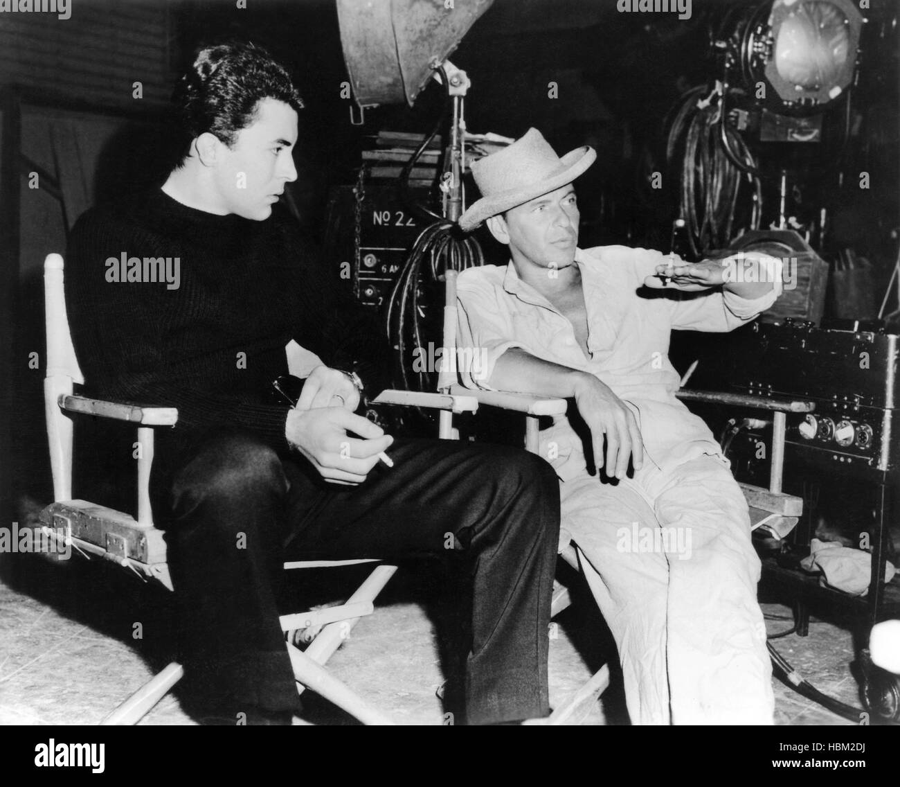 THE DEVIL AT 4 O'CLOCK, James Darren (left) visiting Frank Sinatra ...