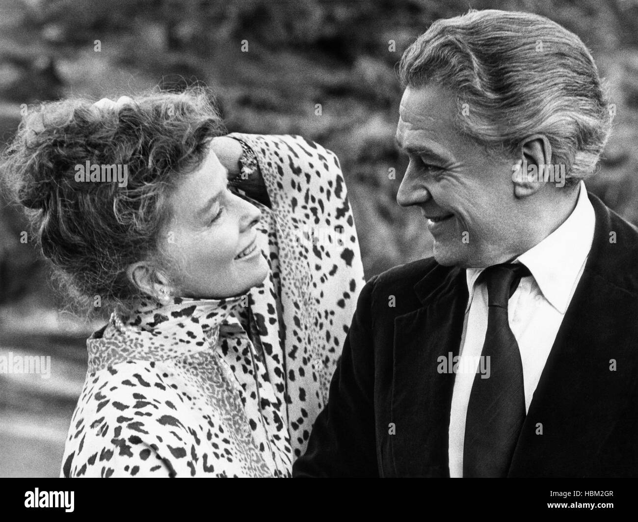 A DELICATE BALANCE, Katharine Hepburn, Paul Scofield, 1973 Stock Photo ...