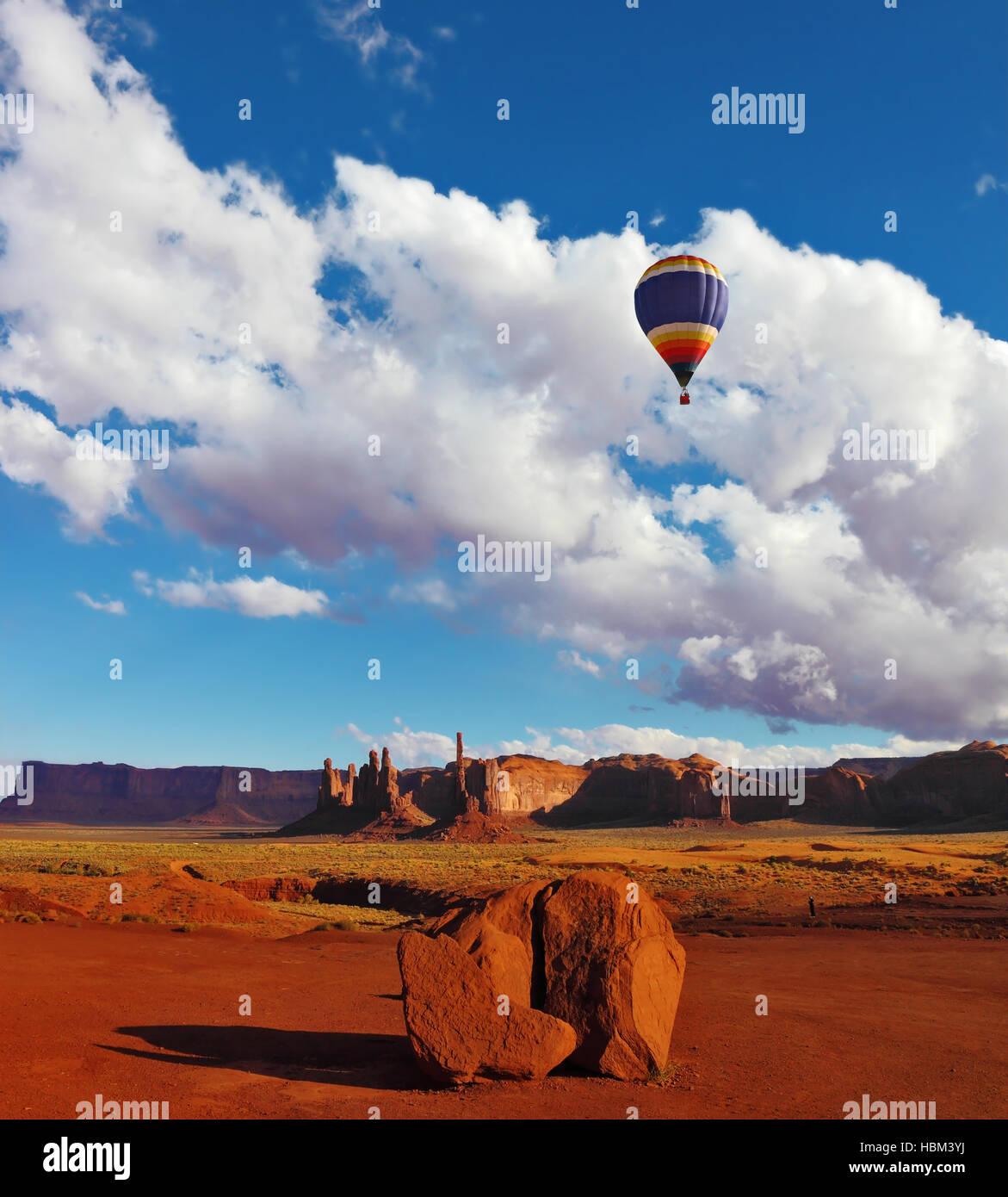 Huge balloon flies Stock Photo - Alamy