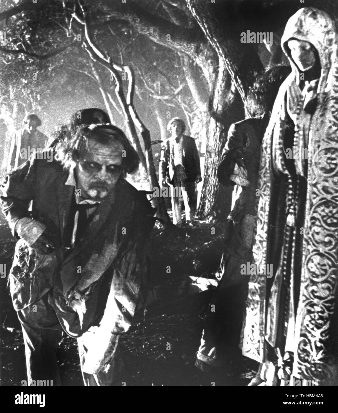 CHILDREN SHOULDN'T PLAY WITH DEAD THINGS, front left: Robert Smedley ...