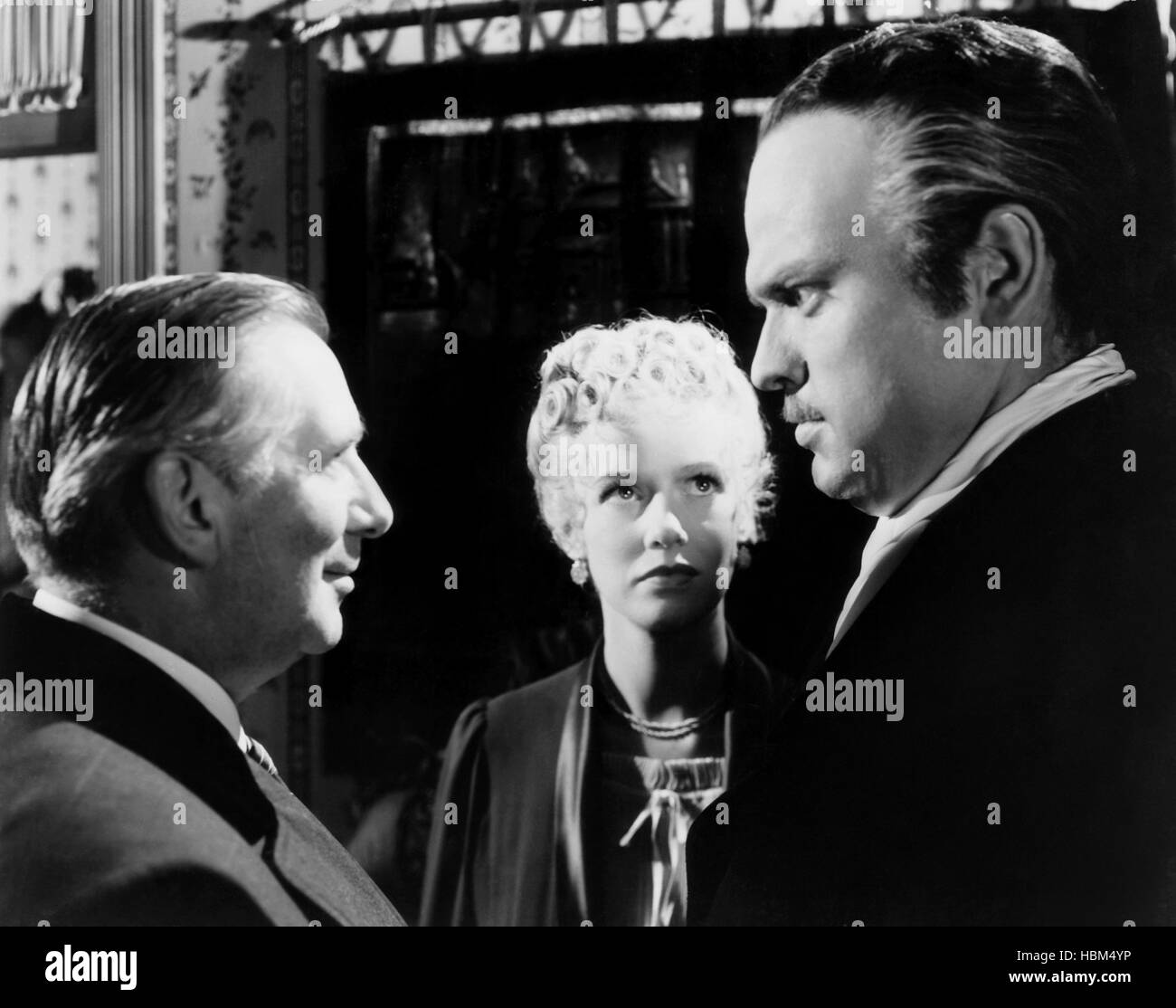 CITIZEN KANE, from left, Ray Collins, Dorothy Comingore, Orson Welles ...