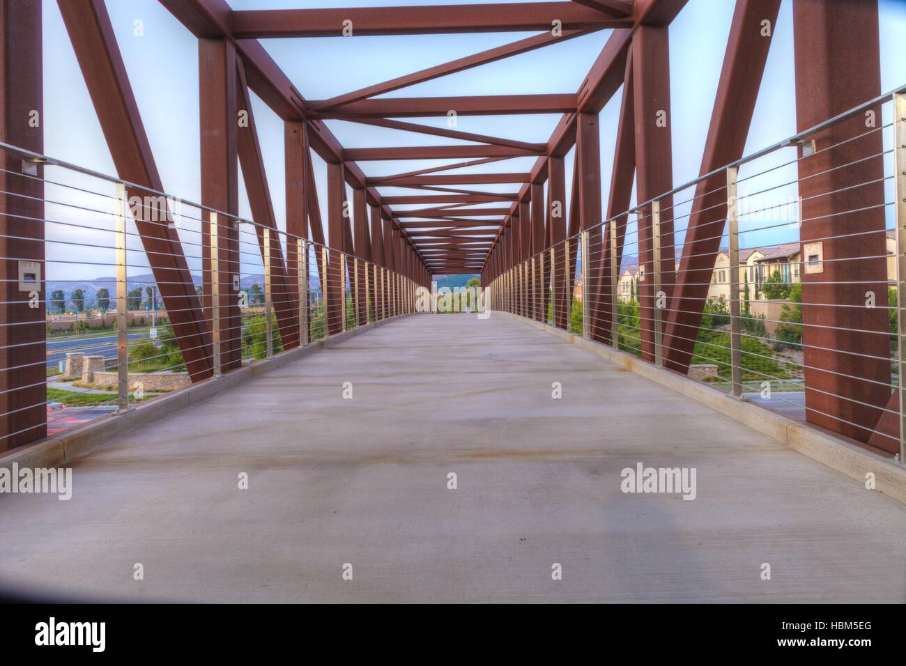 Footbridge over road hi-res stock photography and images - Alamy