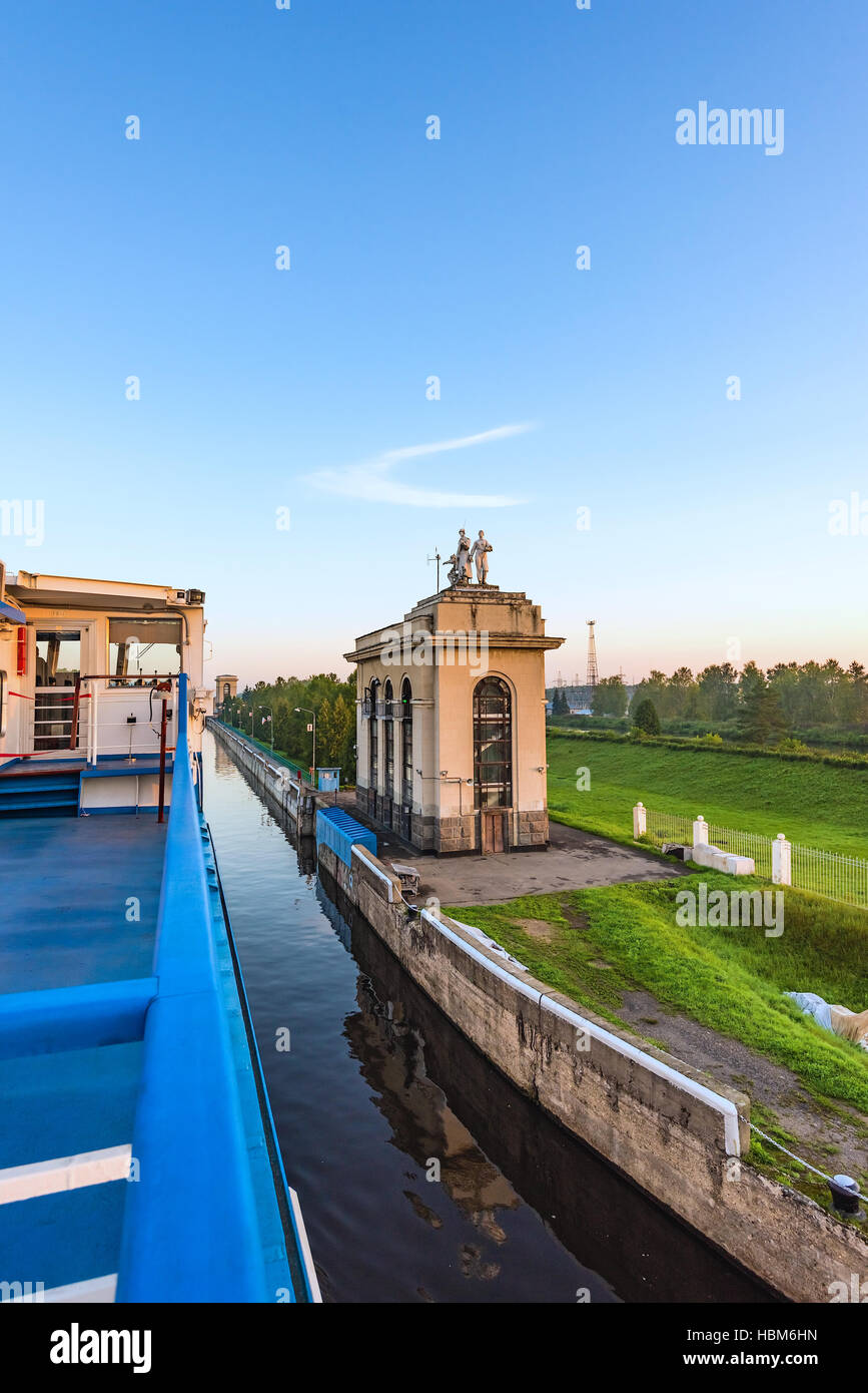 ship passes gateways Stock Photo - Alamy