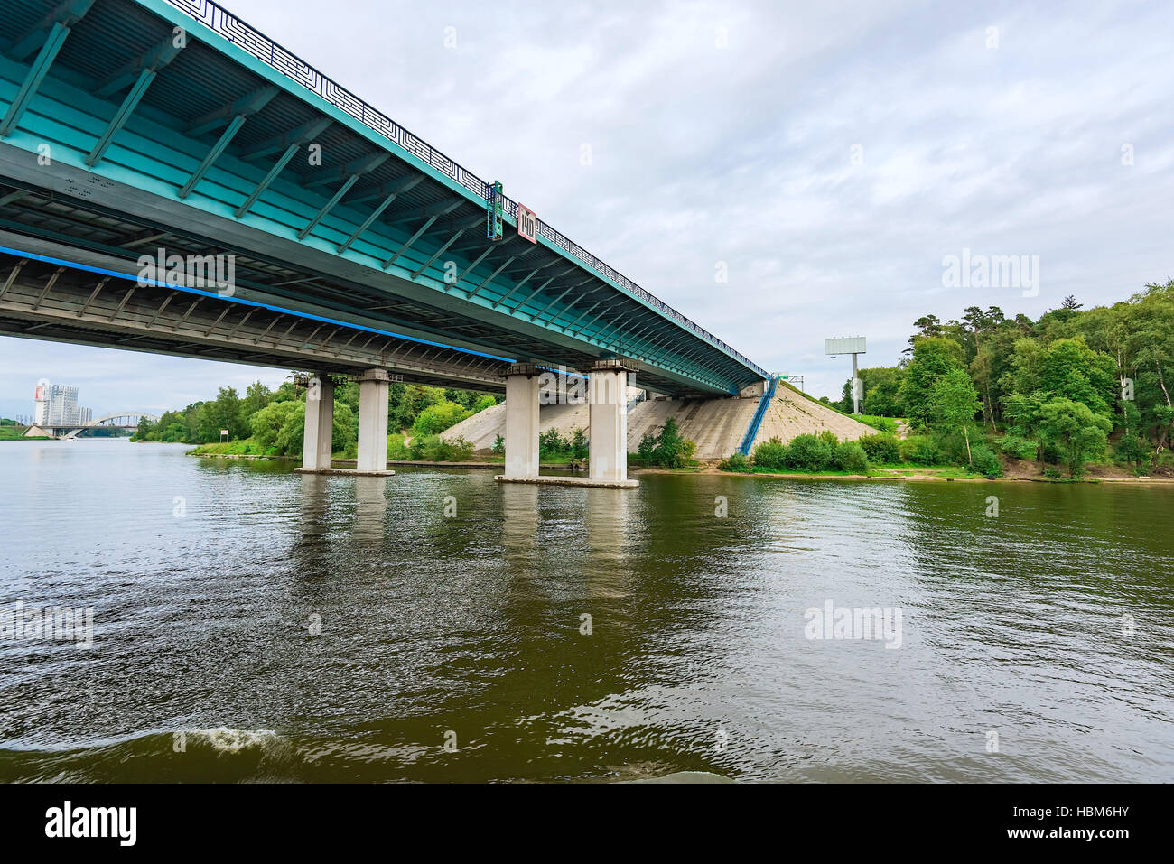 Road over structure hi-res stock photography and images - Alamy