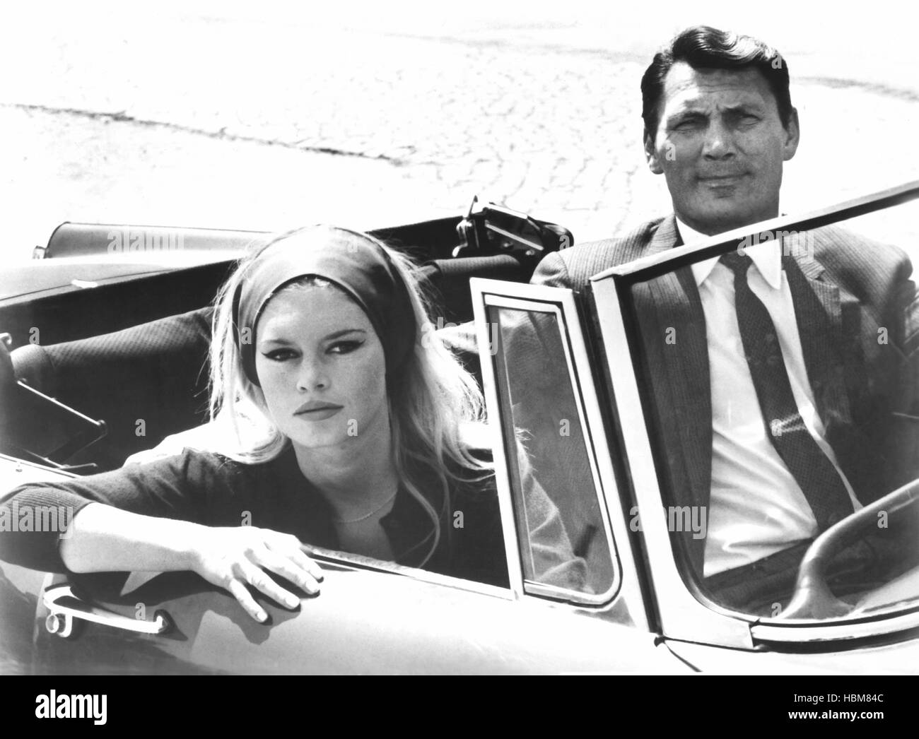 CONTEMPT, (aka LE MEPRIS), from left: Brigitte Bardot, Jack Palance ...
