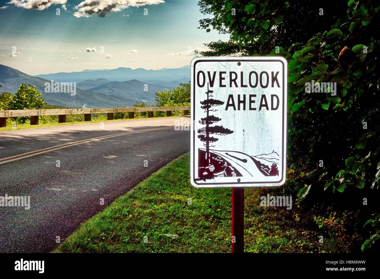 blue ridge parkway overlook ahead sign Stock Photo - Alamy