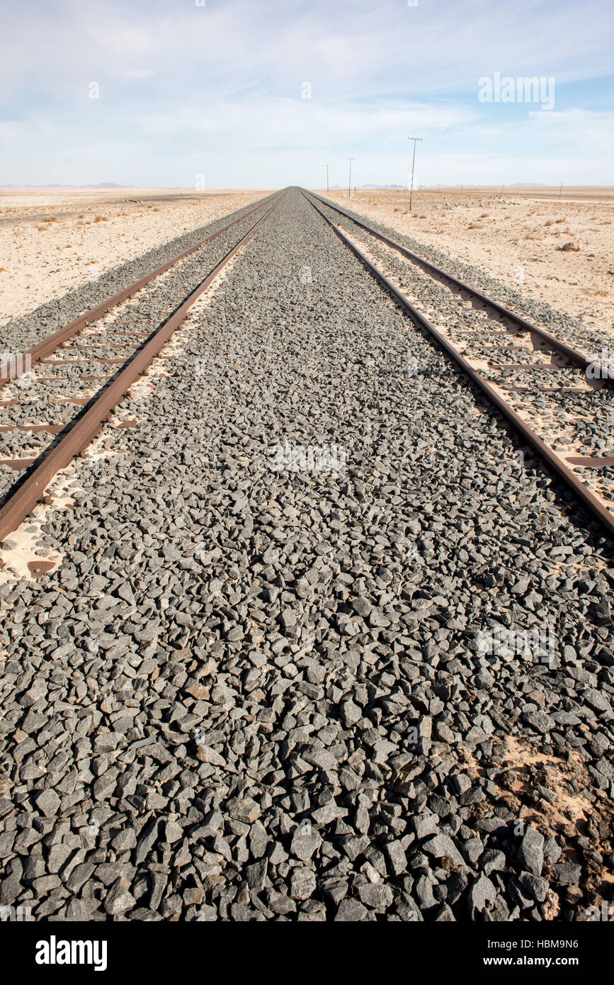 Railroad tracks into the distance Stock Photo - Alamy