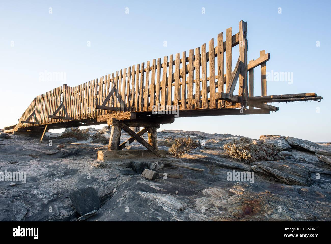 Rotten bridge hi-res stock photography and images - Alamy