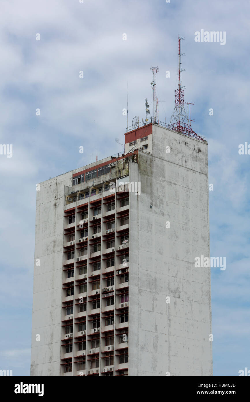 Modern residential dirty building in Manaus, Brazil Stock Photo - Alamy