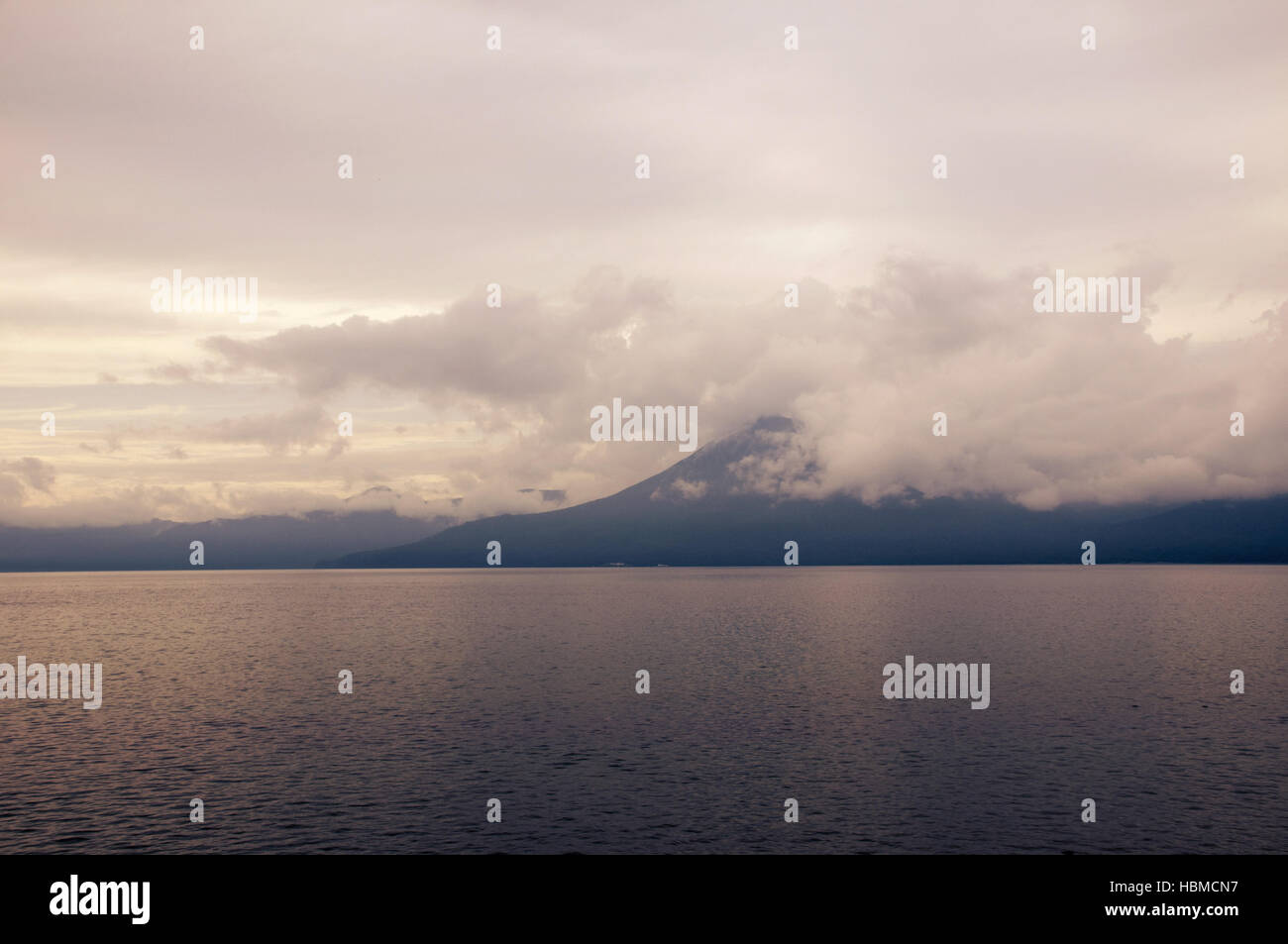 Lake shikotsu japan hi-res stock photography and images - Alamy