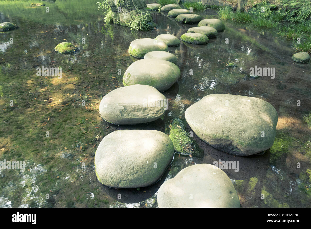 Round stone pond hi-res stock photography and images - Alamy