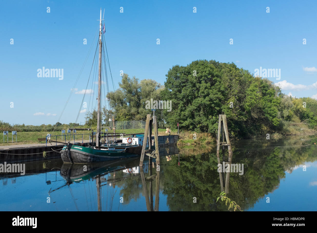 Altes obst hi-res stock photography and images - Alamy