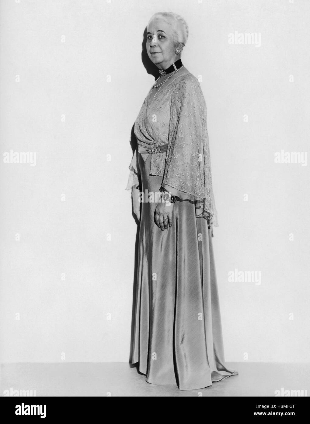 DINNER AT EIGHT, Louise Closser Hale, 1933 Stock Photo - Alamy