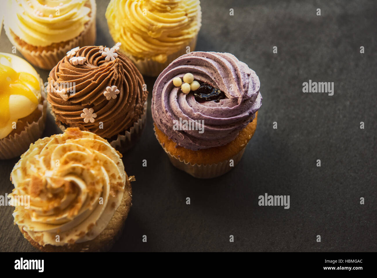 Cupcakes desert cream Stock Photo - Alamy