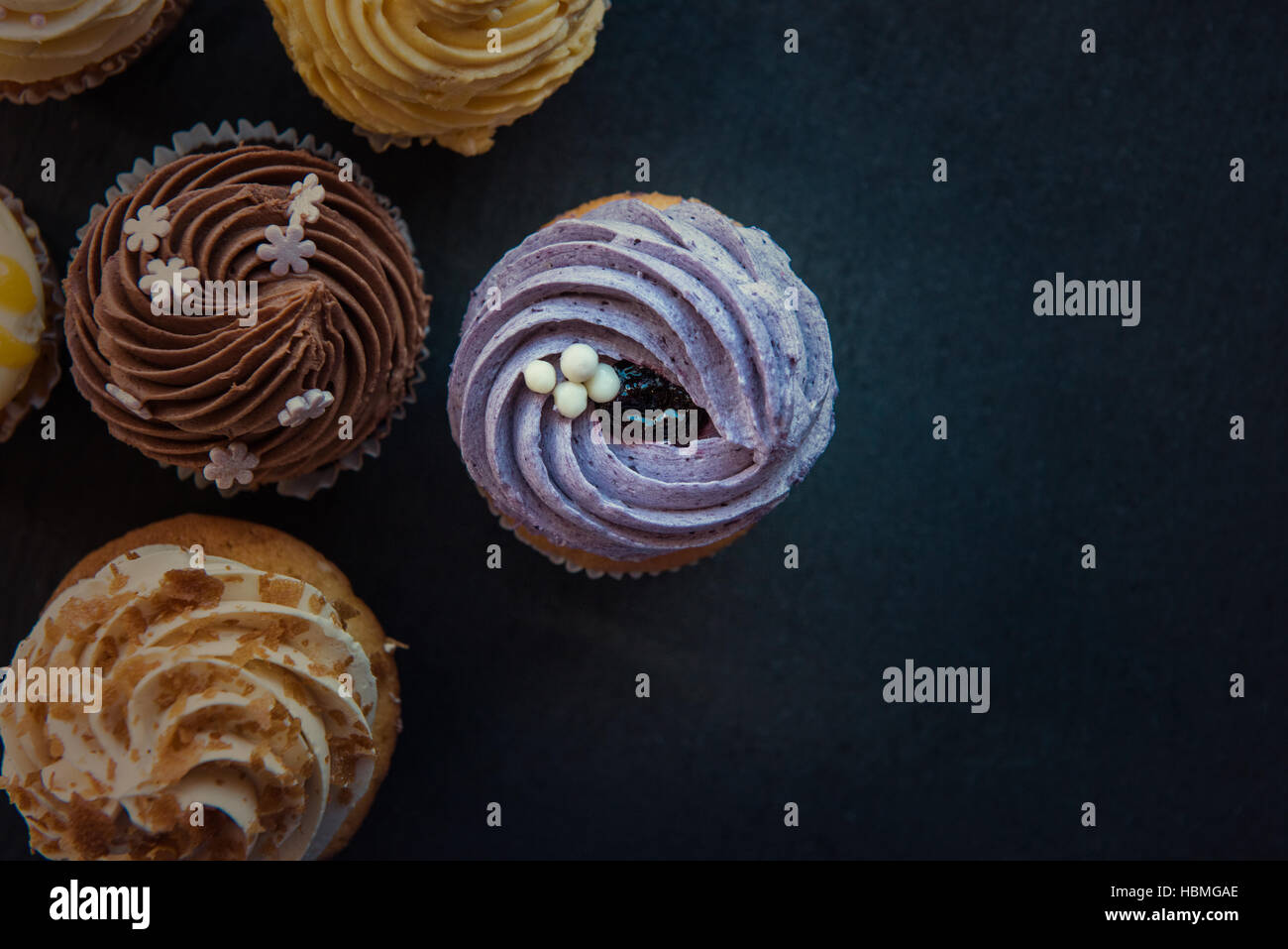 Cupcakes desert cream Stock Photo - Alamy