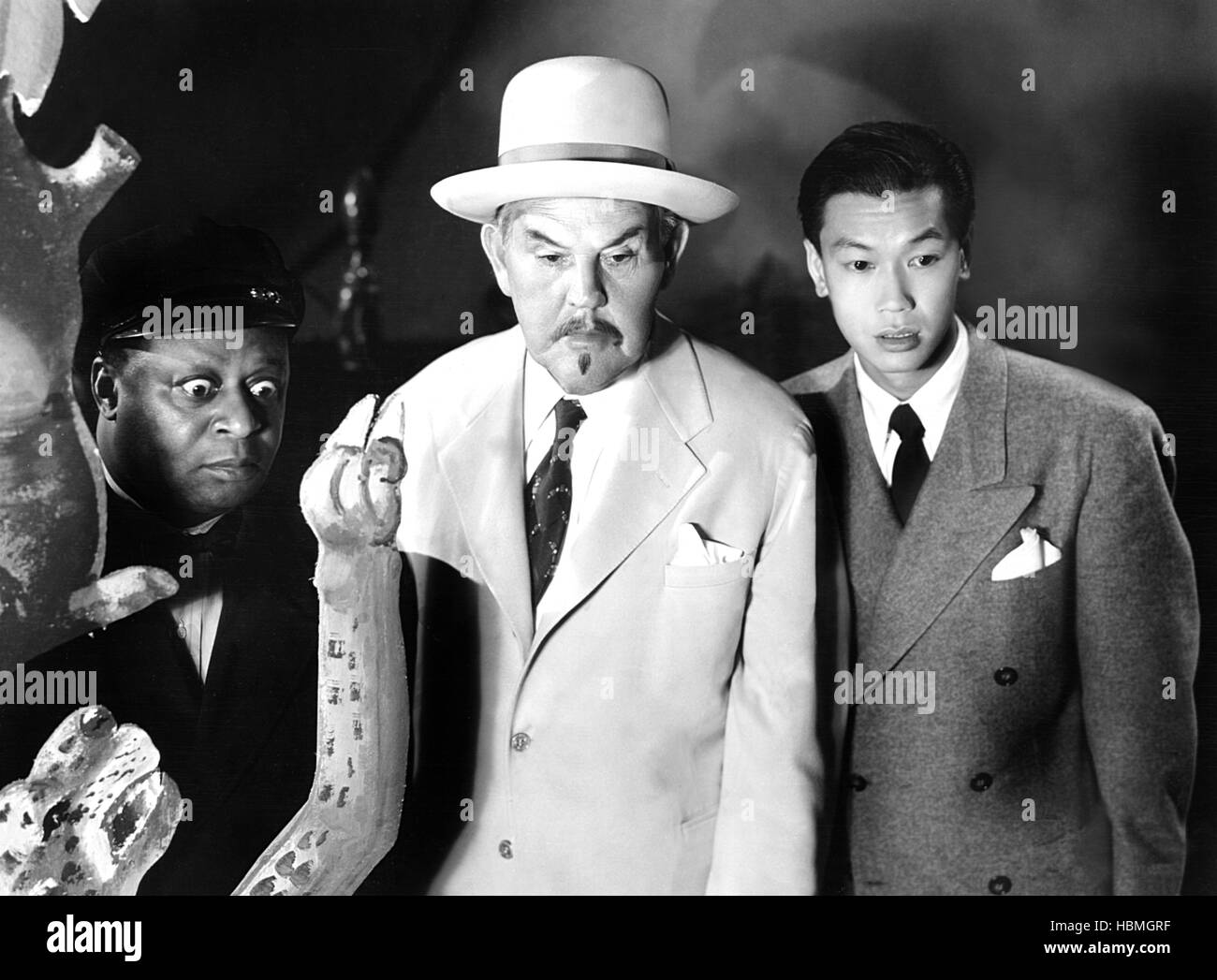 DARK ALIBI, from left: Mantan Moreland, Sidney Toler, Benson Fong, 1946 ...