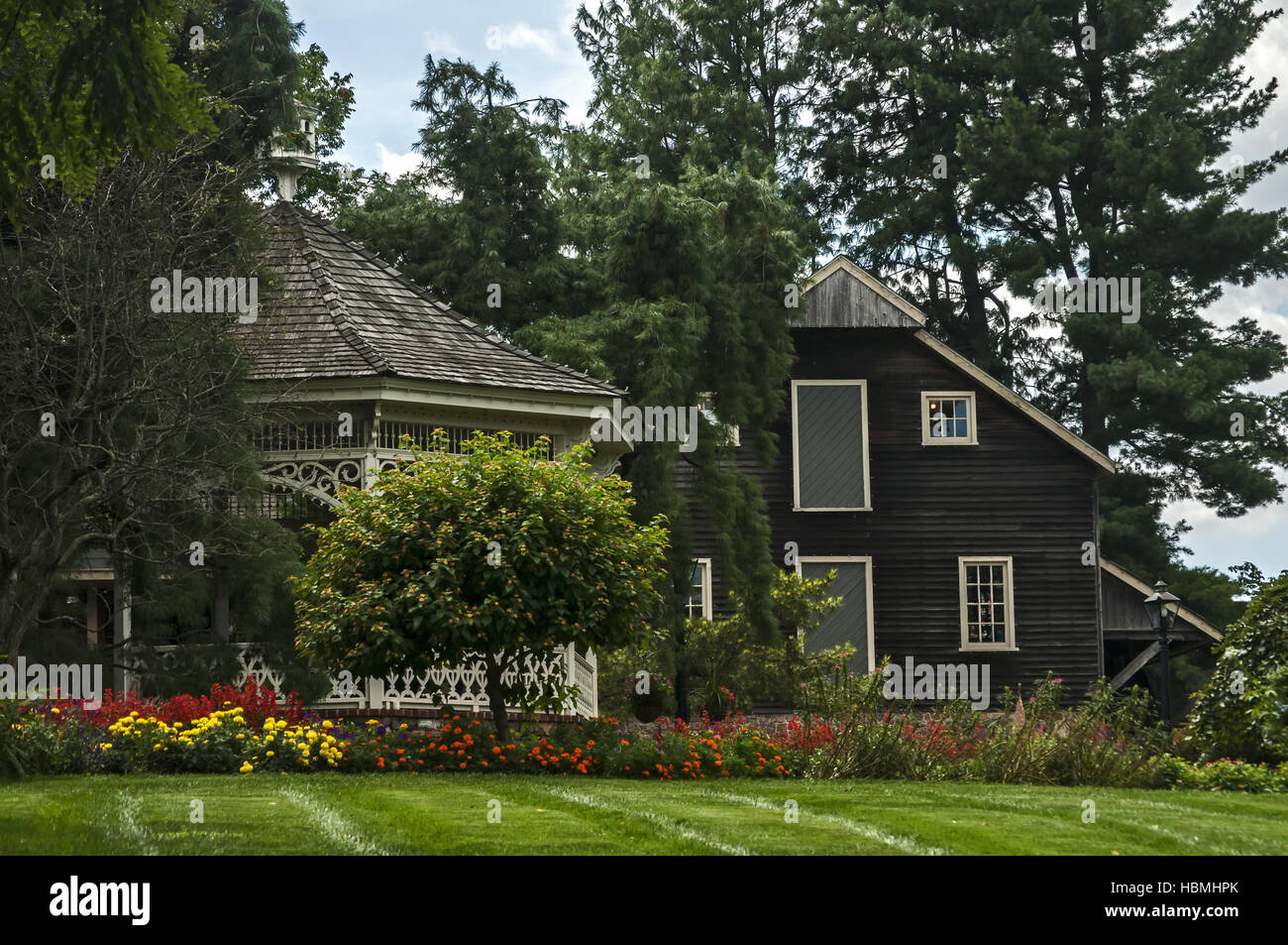 Beautiful country house Stock Photo - Alamy