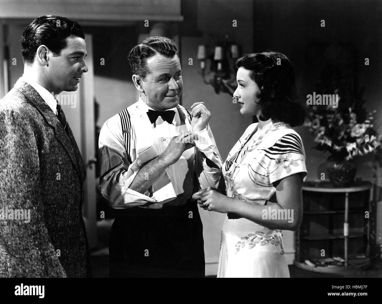 DARK MOUNTAIN, Robert Lowery, Regis Toomey, Ellen Drew, 1944 Stock ...