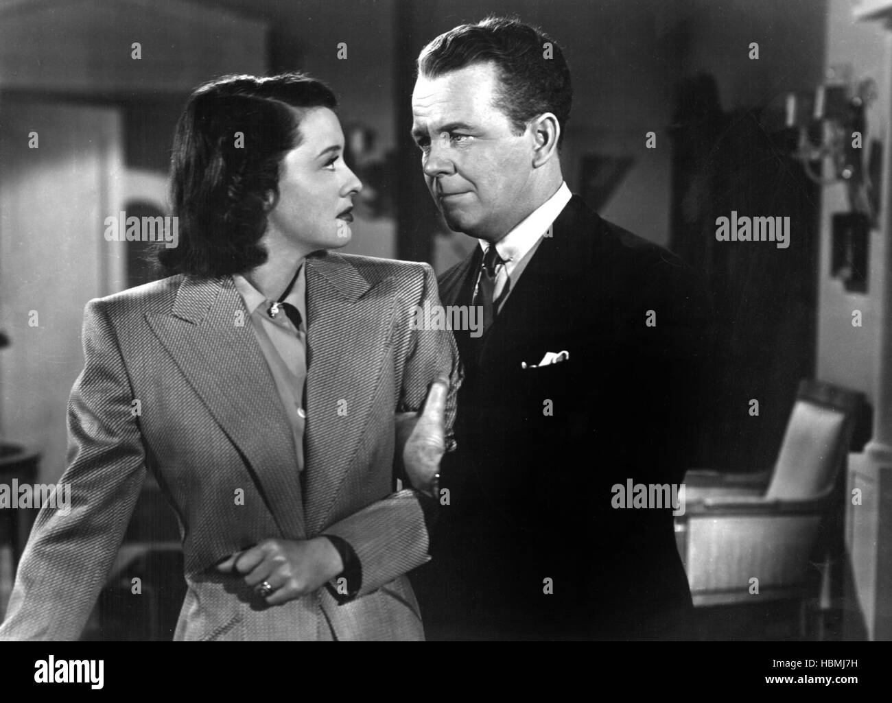 DARK MOUNTAIN, Ellen Drew, Regis Toomey, 1944 Stock Photo - Alamy