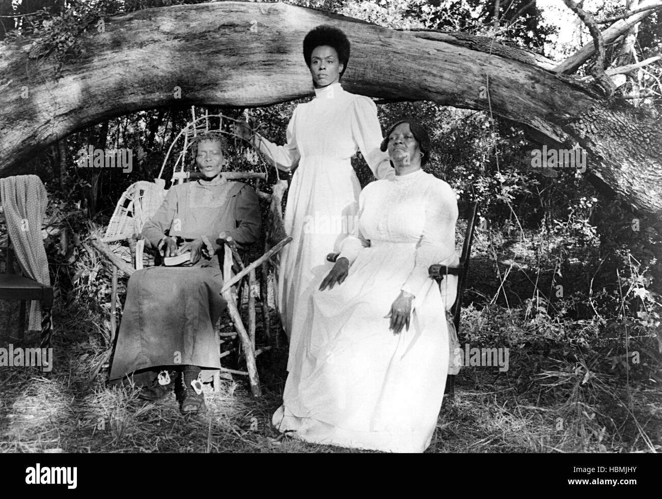 DAUGHTERS OF THE DUST, Cora Lee Day, 1991 Stock Photo - Alamy