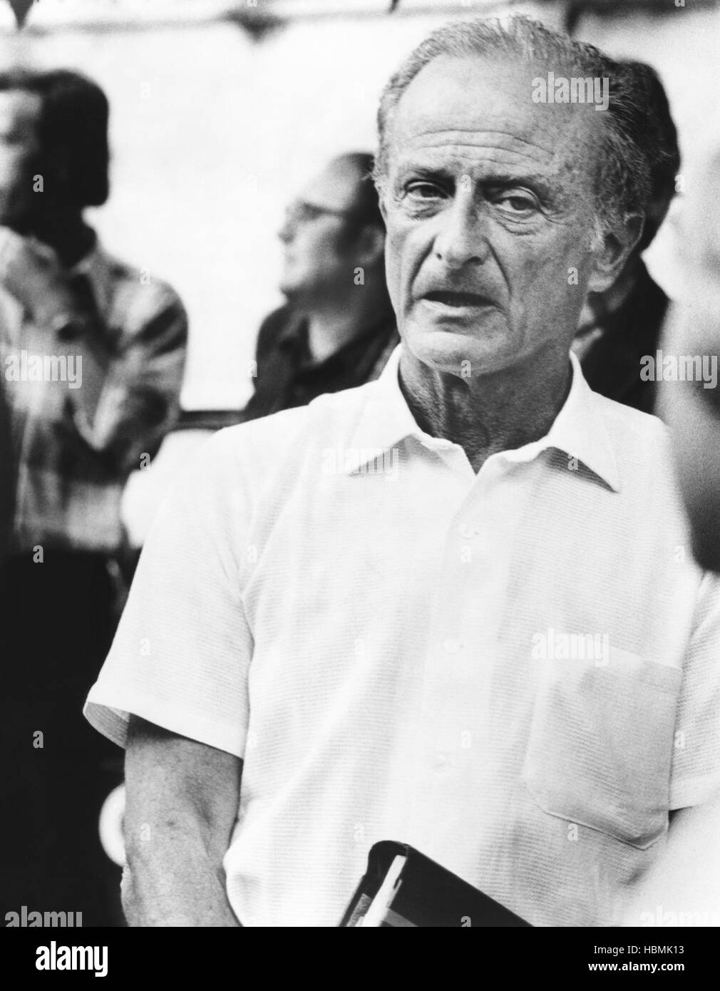 THE DAY OF THE JACKAL, director Fred Zinnemann, Edward Fox, on set ...