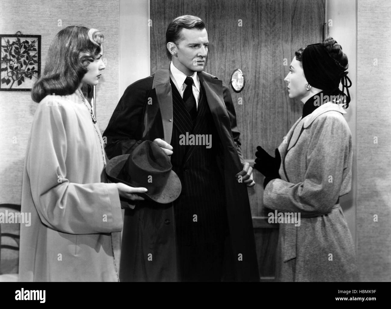 DARK PASSAGE, from left, Lauren Bacall, Bruce Bennett, Agnes Moorehead ...