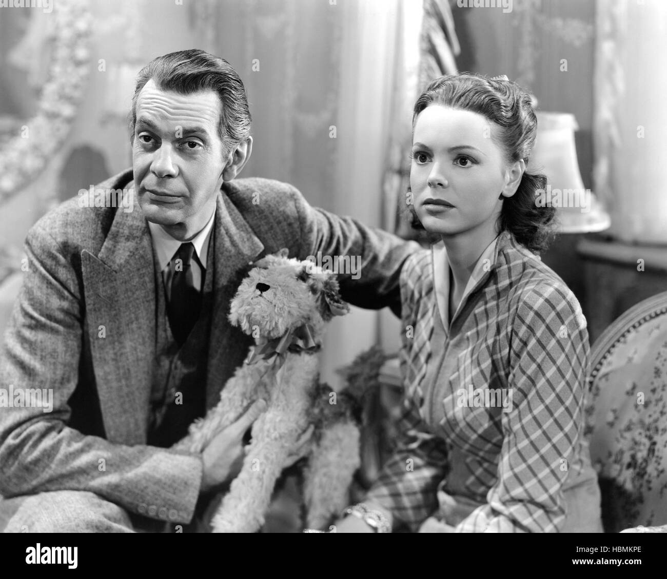 DANGEROUSLY THEY LIVE, Raymond Massey, Nancy Coleman, 1941 Stock Photo ...