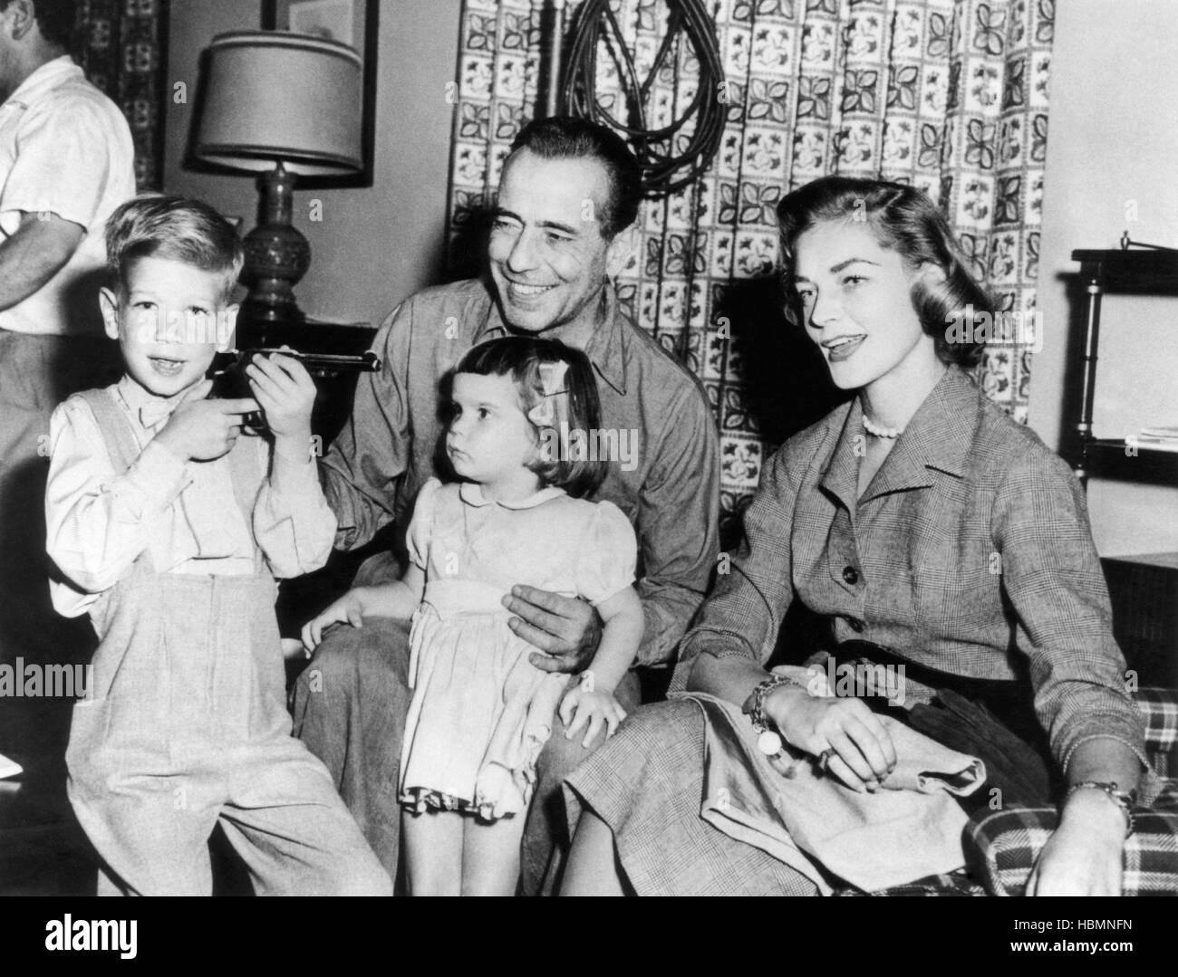 THE DESPERATE HOURS, Humphrey Bogart, Lauren Bacall with their children ...