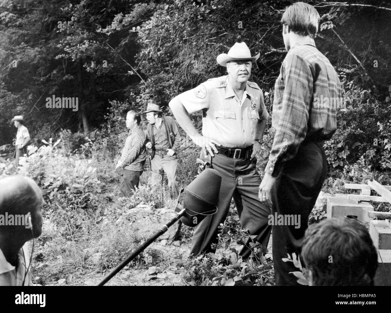 DELIVERANCE, from center: James Dickey, Jon Voight, doing a scene, 1972 ...