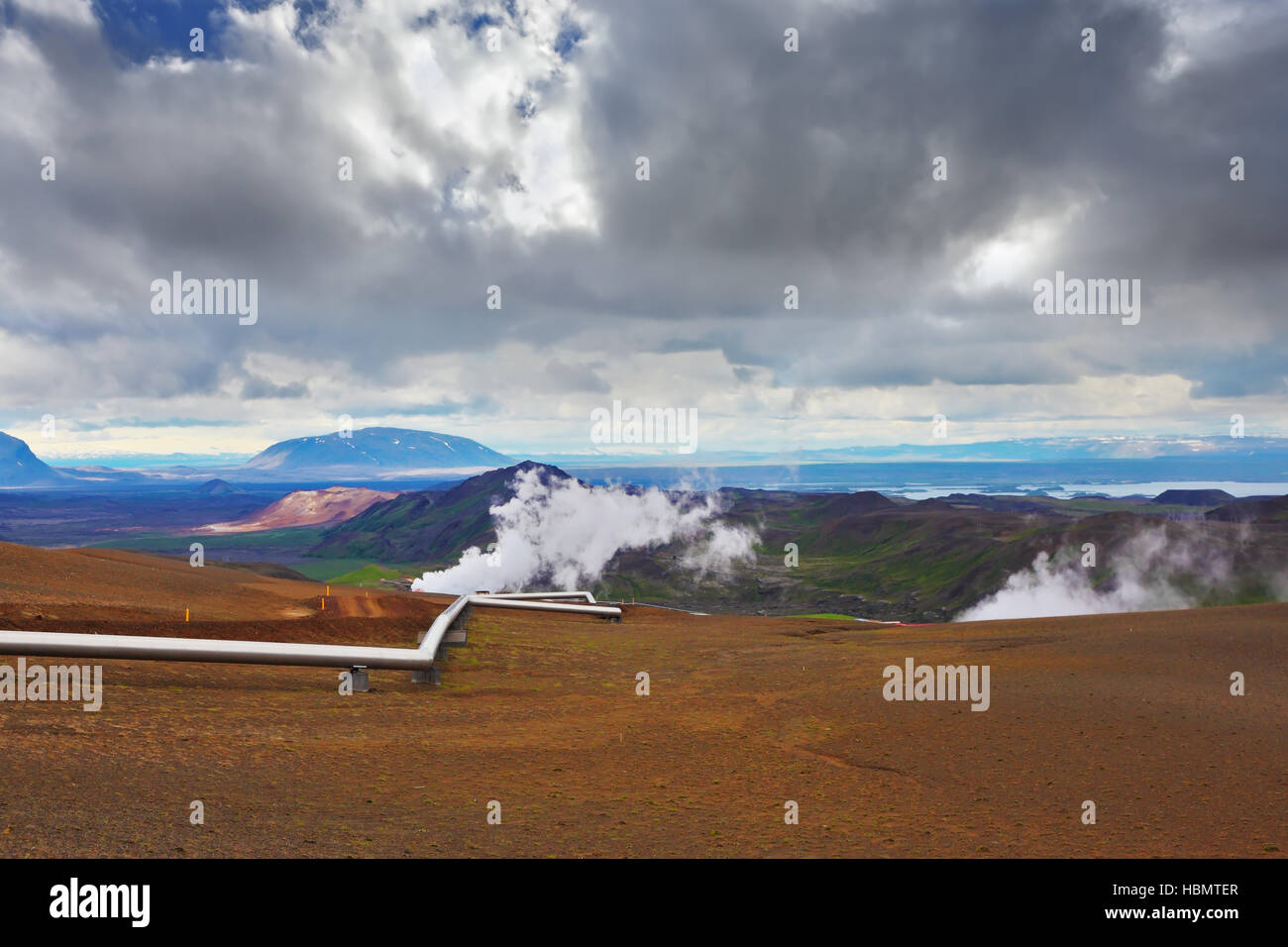 Construction above ground pipeline hi-res stock photography and images ...