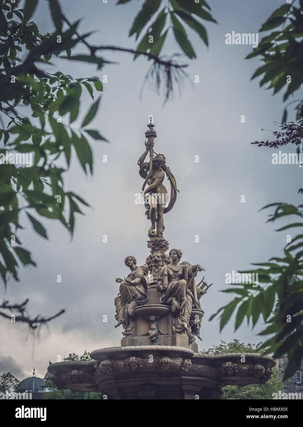 Ross Memorial statue Stock Photo - Alamy