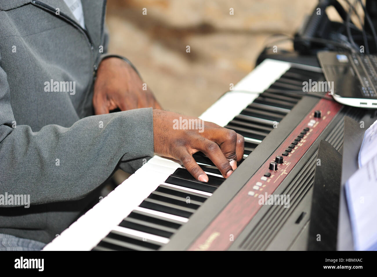 Hands pianist hi-res stock photography and images - Alamy