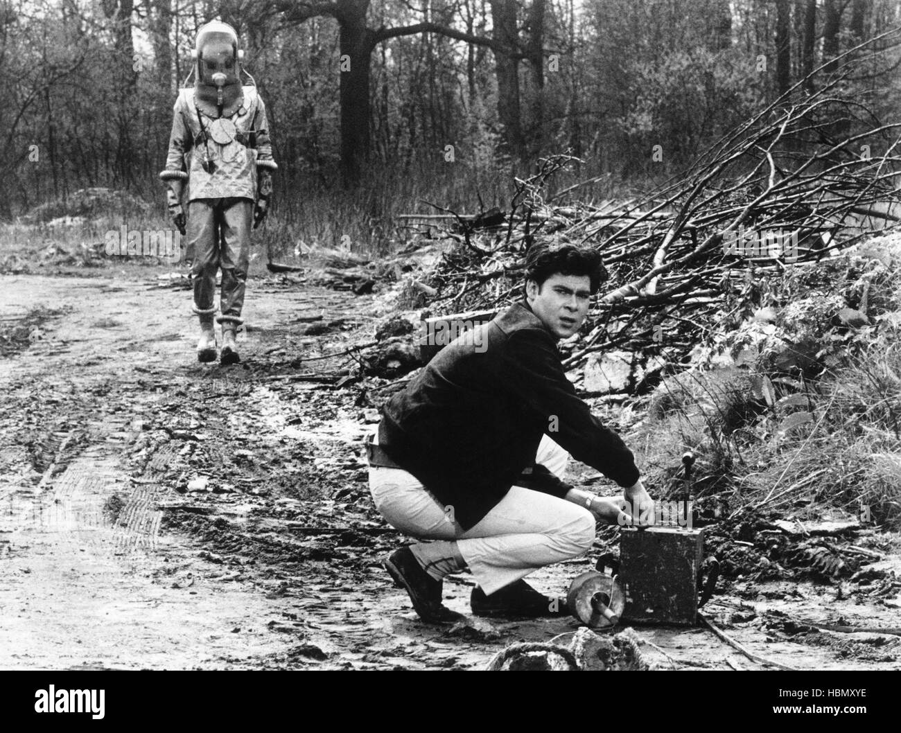THE EARTH DIES SCREAMING, David Spenser (right), 1965 Stock Photo - Alamy