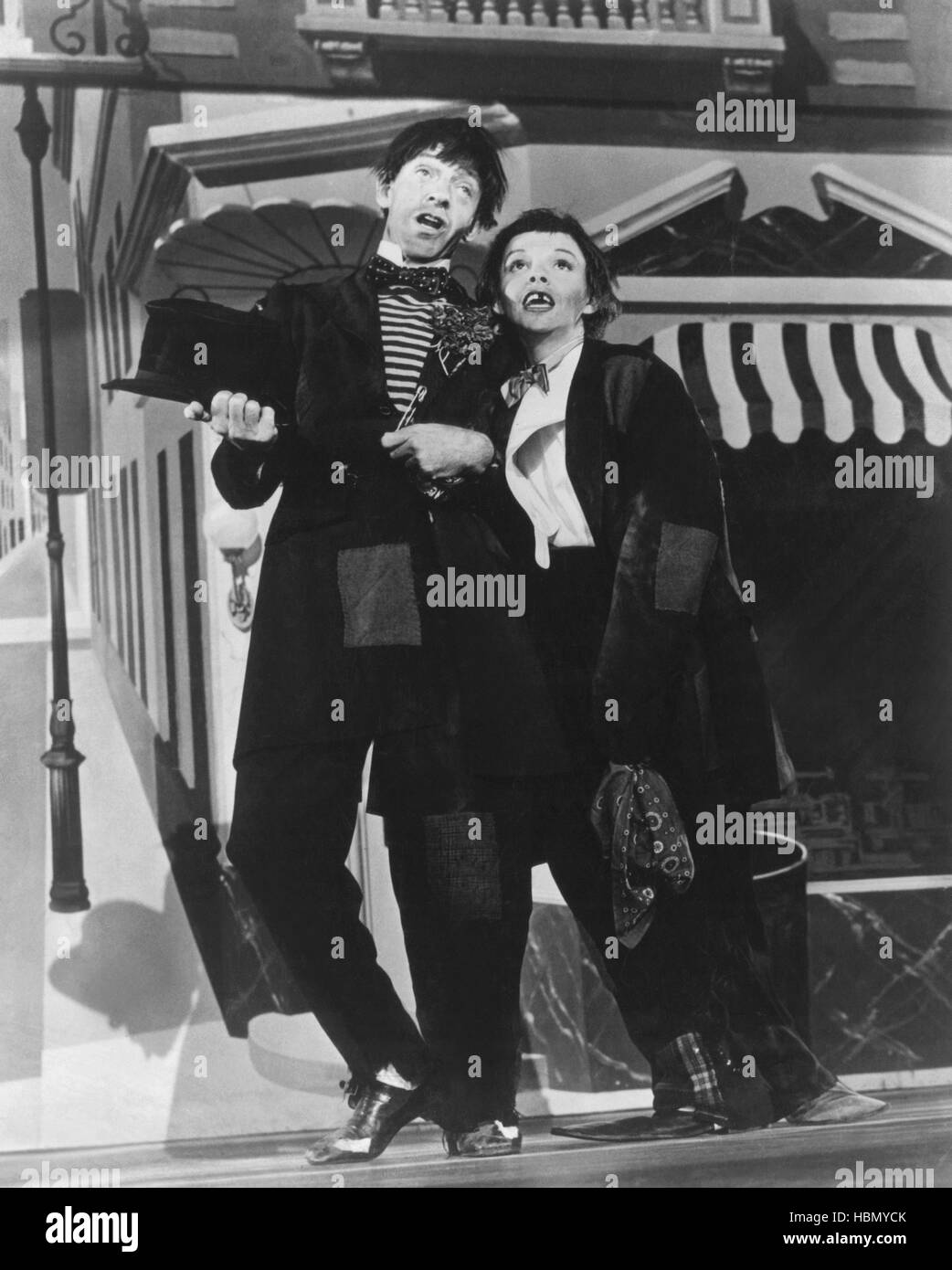 EASTER PARADE, from left: Fred Astaire, Judy Garland, 1948 Stock Photo ...