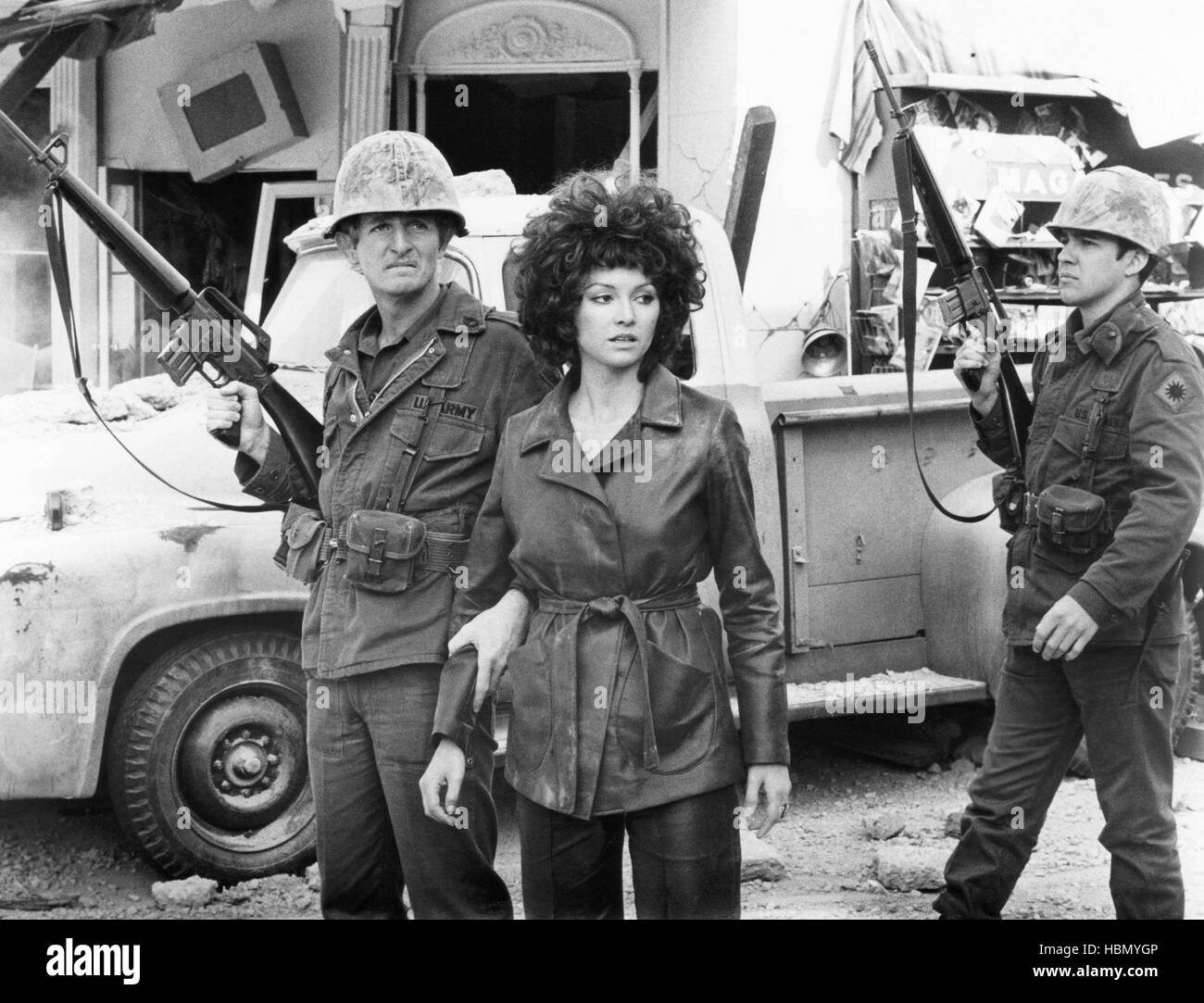 EARTHQUAKE, Marjoe Gortner (left), Victoria Principal, 1974 Stock Photo ...