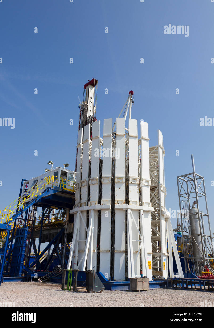 PR Marriot mobile Rig 50, A Drillmec HH-220, Bought For Cuadrilla ...